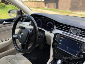 Красный Фольксваген Пассат 2015 в Таллин, объемом двигателя 1.80 л и пробегом 202 тыс. км за 9800 €, фото 12 на AUTOMOTO.COM.LV