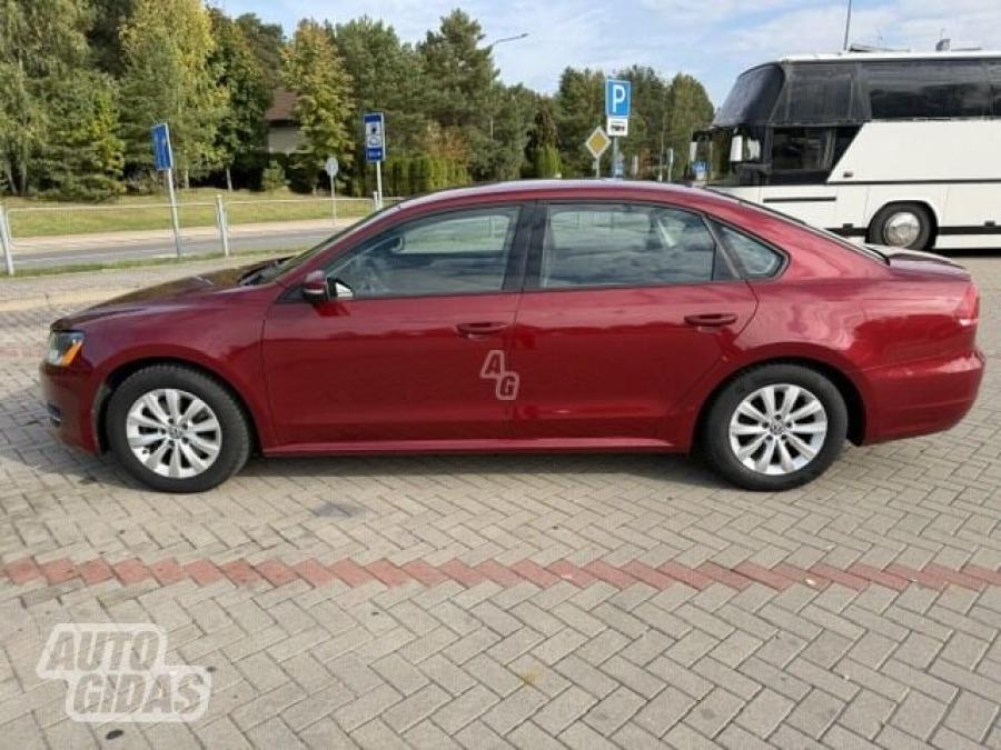 Красный Фольксваген Пассат 2015 в Друскининкай, объемом двигателя 1.80 л и пробегом 161 тыс. км за 6500 €, фото 3 на AUTOMOTO.COM.LV