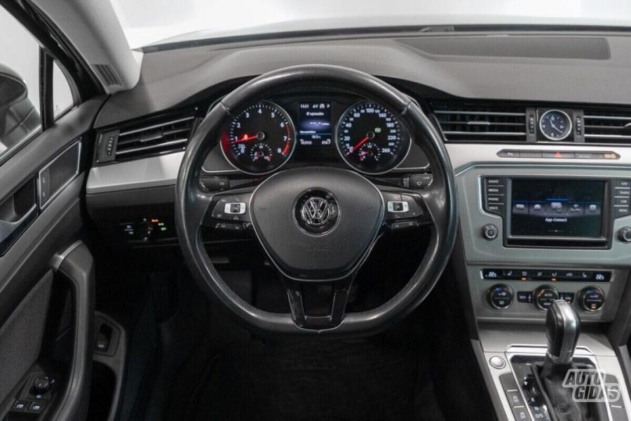 Sarkans Volkswagen Passat 2016 Viļņa, ar dzinēja tilpumu 1.80 L un nobraukumu 183 tūkst. km par 11950 €, foto 10 vietnē AUTOMOTO.COM.LV