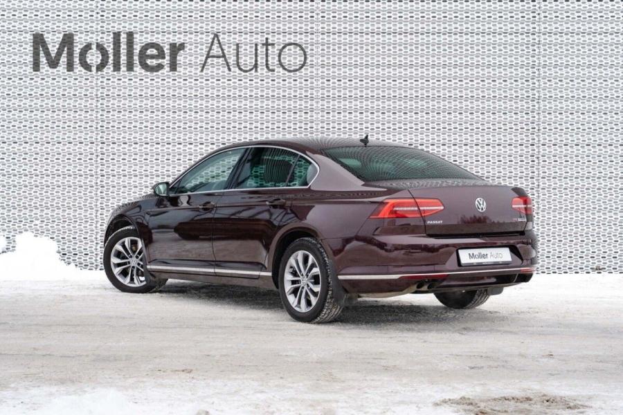 Sarkans Volkswagen Passat 2016 Mārupe, ar dzinēja tilpumu 1.80 L un nobraukumu 140 tūkst. km par 12200 €, foto 3 vietnē AUTOMOTO.COM.LV