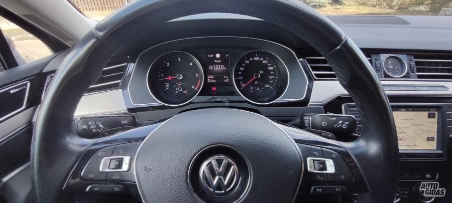 Red Volkswagen Passat 2016 in Vilnius, with an engine capacity of 2.00 L and mileage of 162 thousand km for 13500 €, photo 8 on AUTOMOTO.COM.LV