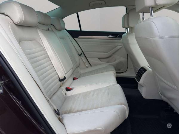 Sarkans Volkswagen Passat 2016 Kauņa, ar dzinēja tilpumu 1.80 L un nobraukumu 170 tūkst. km par 11999 €, foto 9 vietnē AUTOMOTO.COM.LV