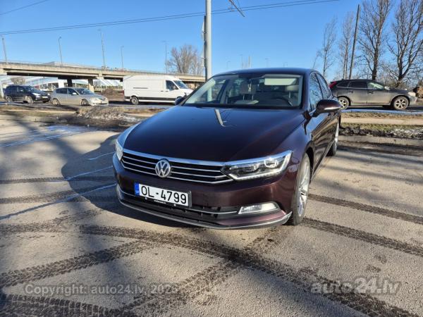 Red Volkswagen Passat 2017 in Riga, with an engine capacity of 2.00 L and mileage of 156 thousand km for 14900 €, photo 2 on AUTOMOTO.COM.LV