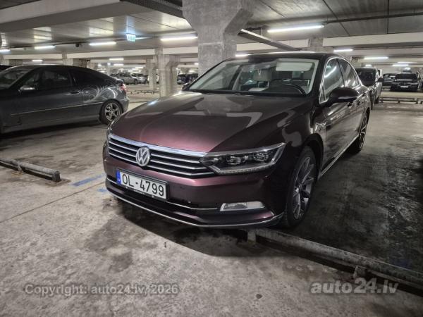 Red Volkswagen Passat 2017 in Riga, with an engine capacity of 2.00 L and mileage of 156 thousand km for 14900 €, photo 7 on AUTOMOTO.COM.LV