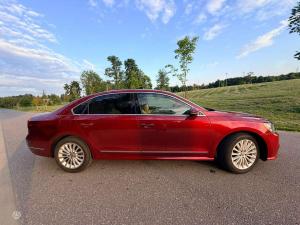 Red Volkswagen Passat 2017 in Vilnius, with an engine capacity of 1.80 L and mileage of 205 thousand km for 11000 €, photo  on AUTOMOTO.COM.LV