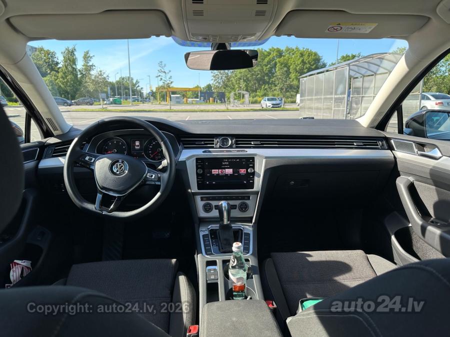 Sarkans Volkswagen Passat 2018 Tallina, ar dzinēja tilpumu 1.80 L un nobraukumu 174 tūkst. km par 12500 €, foto 14 vietnē AUTOMOTO.COM.LV