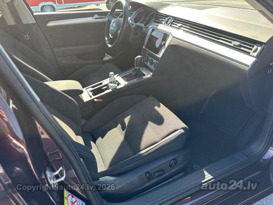 Sarkans Volkswagen Passat 2018 Tallina, ar dzinēja tilpumu 1.80 L un nobraukumu 174 tūkst. km par 12500 €, foto 18 vietnē AUTOMOTO.COM.LV
