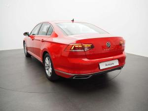 Red Volkswagen Passat 2021 in Vilnius, with an engine capacity of 1.50 L and mileage of 122 thousand km for 17200 €, photo 7 on AUTOMOTO.COM.LV