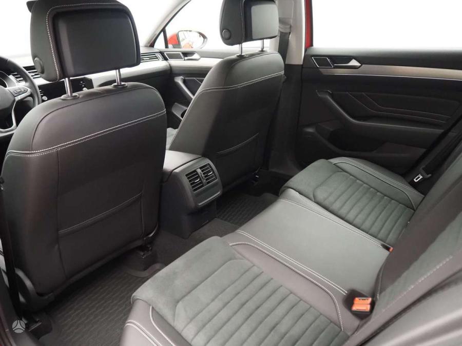 Red Volkswagen Passat 2021 in Vilnius, with an engine capacity of 1.50 L and mileage of 122 thousand km for 17200 €, photo 21 on AUTOMOTO.COM.LV
