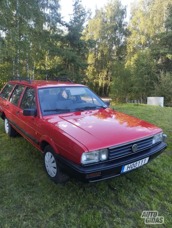 Red Volkswagen Passat 1987 in Vilnius, with an engine capacity of 1.80 L and mileage of 150 thousand km for 4000 €, photo 6 on AUTOMOTO.COM.LV