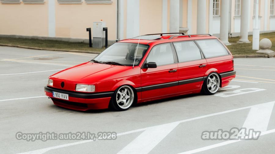 Red Volkswagen Passat 1991 in Parnu, with an engine capacity of 2.00 L and mileage of 190 thousand km for 5399 €, photo 5 on AUTOMOTO.COM.LV