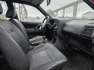 Red Volkswagen Passat 1993 in Tallinn, with an engine capacity of 1.80 L and mileage of 265 thousand km for 499 €, photo 7 on AUTOMOTO.COM.LV