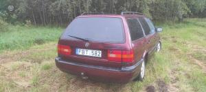 Sarkans Volkswagen Passat 1994 Utena, ar dzinēja tilpumu 1.78 L un nobraukumu 430 tūkst. km par 1050 €, foto 7 vietnē AUTOMOTO.COM.LV