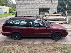 Sarkans Volkswagen Passat 1995 Druskininkai, ar dzinēja tilpumu 1.90 L un nobraukumu 450 tūkst. km par 900 €, foto 5 vietnē AUTOMOTO.COM.LV