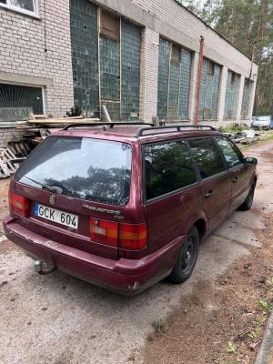 Sarkans Volkswagen Passat 1995 Druskininkai, ar dzinēja tilpumu 1.90 L un nobraukumu 450 tūkst. km par 900 €, foto 6 vietnē AUTOMOTO.COM.LV