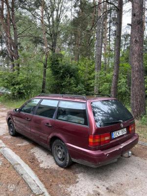 Sarkans Volkswagen Passat 1995 Druskininkai, ar dzinēja tilpumu 1.90 L un nobraukumu 450 tūkst. km par 900 €, foto 8 vietnē AUTOMOTO.COM.LV