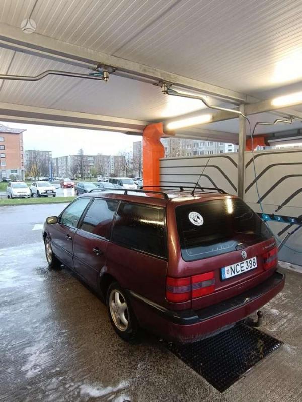 Sarkans Volkswagen Passat 1996 Viļņa, ar dzinēja tilpumu 1.90 L un nobraukumu 450 tūkst. km par 799 €, foto 2 vietnē AUTOMOTO.COM.LV