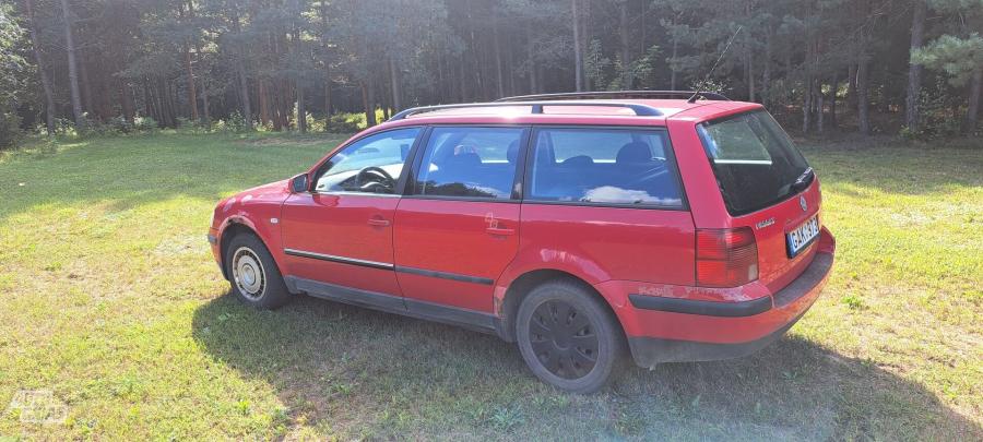 Sarkans Volkswagen Passat 1997 Druskininkai, ar dzinēja tilpumu 1.90 L un nobraukumu 420 tūkst. km par 370 €, foto 8 vietnē AUTOMOTO.COM.LV