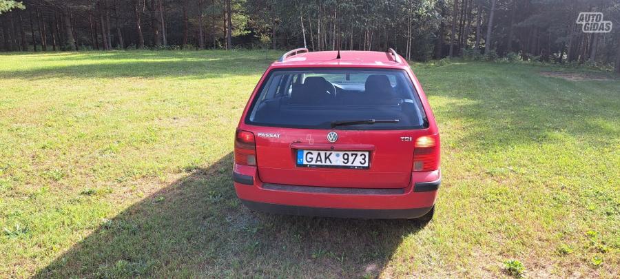 Sarkans Volkswagen Passat 1997 Druskininkai, ar dzinēja tilpumu 1.90 L un nobraukumu 420 tūkst. km par 370 €, foto 9 vietnē AUTOMOTO.COM.LV