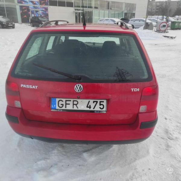 Sarkans Volkswagen Passat 1999 Kauņa, ar dzinēja tilpumu 1.90 L un nobraukumu 600 tūkst. km par 650 €, foto 7 vietnē AUTOMOTO.COM.LV