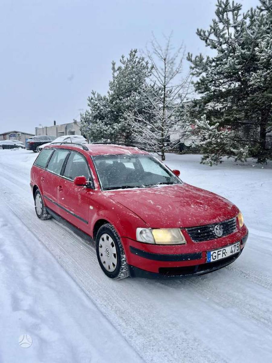 Sarkans Volkswagen Passat 1999 Kauņa, ar dzinēja tilpumu 1.90 L un nobraukumu 620 tūkst. km par 999 €, foto 1 vietnē AUTOMOTO.COM.LV
