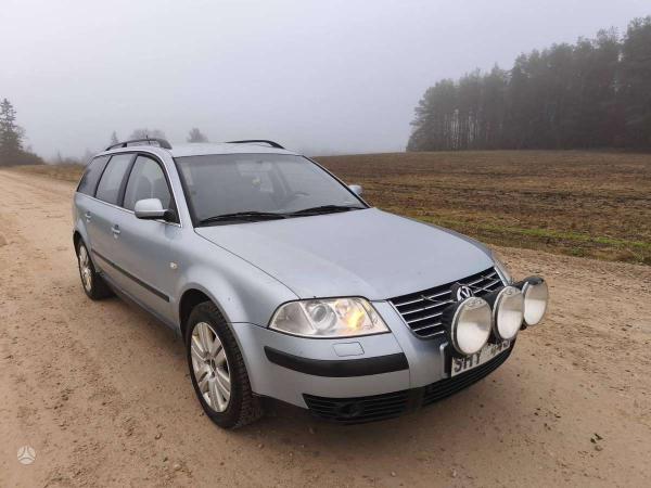 Red Volkswagen Passat 2001 in Radviliskis, with an engine capacity of 1.90 L and mileage of 380 thousand km for 1300 €, photo 7 on AUTOMOTO.COM.LV