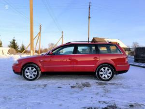Red Volkswagen Passat 2002 in Klaipeda, with an engine capacity of 2.80 L and mileage of 298 thousand km for 3999 €, photo  on AUTOMOTO.COM.LV