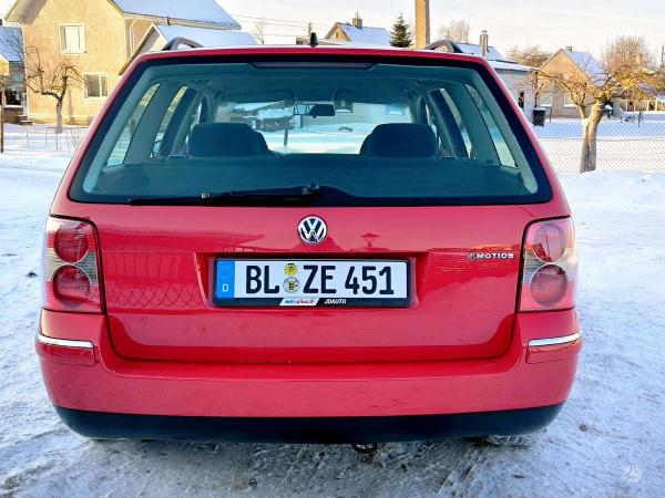 Sarkans Volkswagen Passat 2002 Klaipėda, ar dzinēja tilpumu 2.80 L un nobraukumu 298 tūkst. km par 3999 €, foto 5 vietnē AUTOMOTO.COM.LV