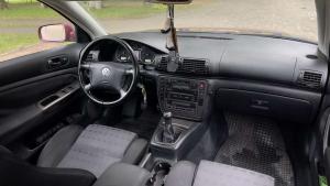 Sarkans Volkswagen Passat 2003 Viļņa, ar dzinēja tilpumu 1.90 L un nobraukumu 338 tūkst. km par 3350 €, foto 11 vietnē AUTOMOTO.COM.LV