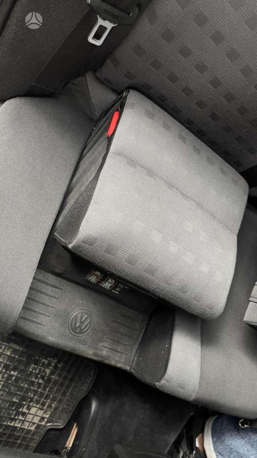 Sarkans Volkswagen Passat 2003 Viļņa, ar dzinēja tilpumu 1.90 L un nobraukumu 338 tūkst. km par 3350 €, foto 12 vietnē AUTOMOTO.COM.LV