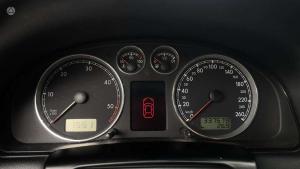 Sarkans Volkswagen Passat 2003 Viļņa, ar dzinēja tilpumu 1.90 L un nobraukumu 338 tūkst. km par 3350 €, foto 15 vietnē AUTOMOTO.COM.LV