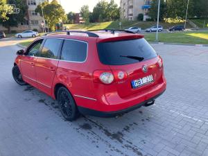 Red Volkswagen Passat 2006 in Telschi, with an engine capacity of 2.00 L and mileage of 380 thousand km for 1000 €, photo 3 on AUTOMOTO.COM.LV
