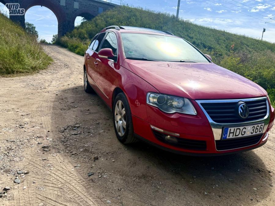 Sarkans Volkswagen Passat 2007 Kretinga, ar dzinēja tilpumu 2.00 L un nobraukumu 451 tūkst. km par 1950 €, foto 2 vietnē AUTOMOTO.COM.LV
