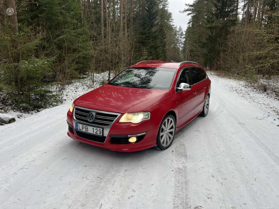 Red Volkswagen Passat 2009 in Vilnius, with an engine capacity of 1.97 L and mileage of 310 thousand km for 2250 €, photo 5 on AUTOMOTO.COM.LV