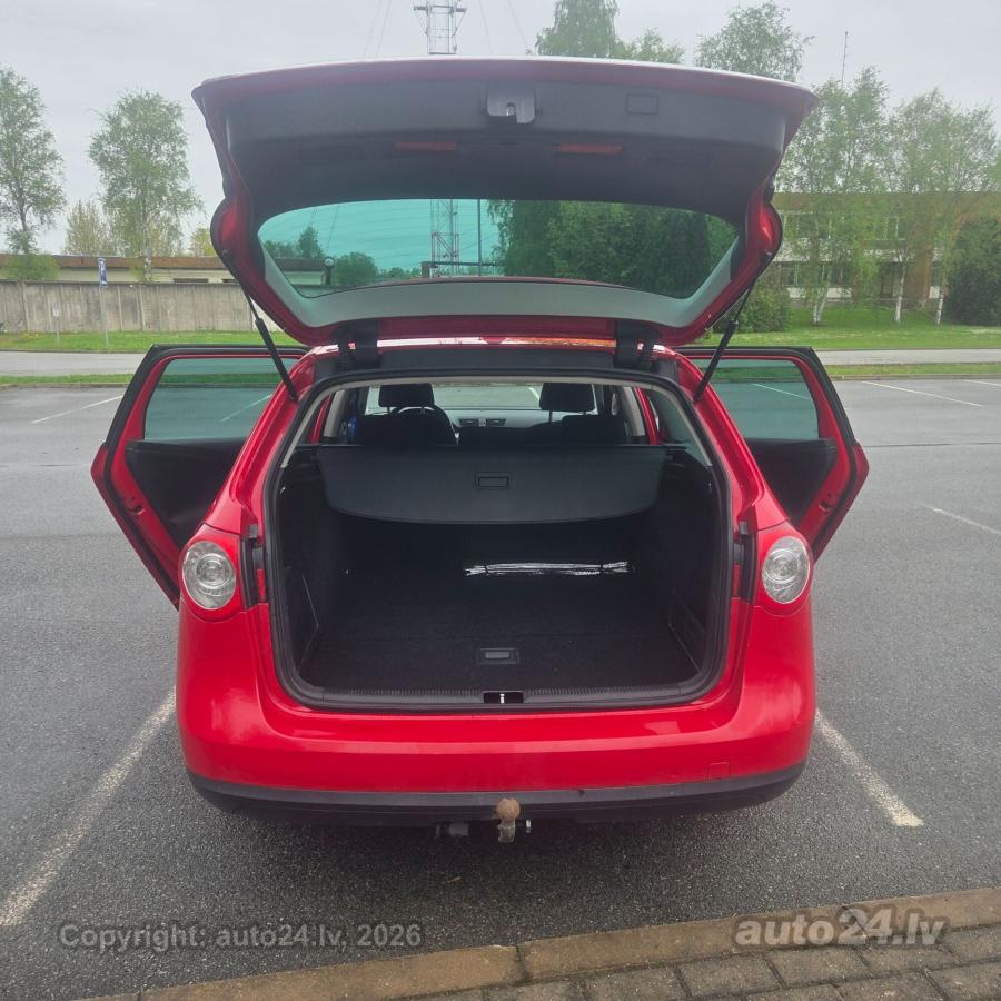 Sarkans Volkswagen Passat 2010 Kohtla-Jerve, ar dzinēja tilpumu 1.40 L un nobraukumu 240 tūkst. km par 3500 €, foto 8 vietnē AUTOMOTO.COM.LV