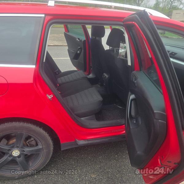 Red Volkswagen Passat 2010 in Kohtla-Jarve, with an engine capacity of 1.40 L and mileage of 240 thousand km for 3500 €, photo 10 on AUTOMOTO.COM.LV