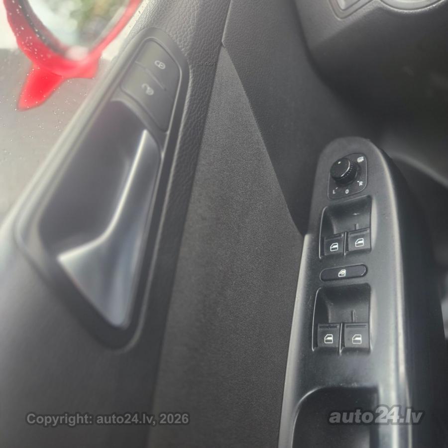 Sarkans Volkswagen Passat 2010 Kohtla-Jerve, ar dzinēja tilpumu 1.40 L un nobraukumu 240 tūkst. km par 3500 €, foto 19 vietnē AUTOMOTO.COM.LV