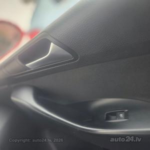 Sarkans Volkswagen Passat 2010 Kohtla-Jerve, ar dzinēja tilpumu 1.40 L un nobraukumu 240 tūkst. km par 3500 €, foto 20 vietnē AUTOMOTO.COM.LV