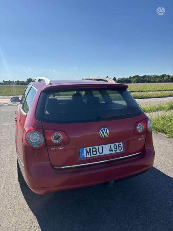 Красный Фольксваген Пассат 2010 в Каунас, объемом двигателя 1.39 л и пробегом 206 тыс. км за 2300 €, фото 5 на AUTOMOTO.COM.LV