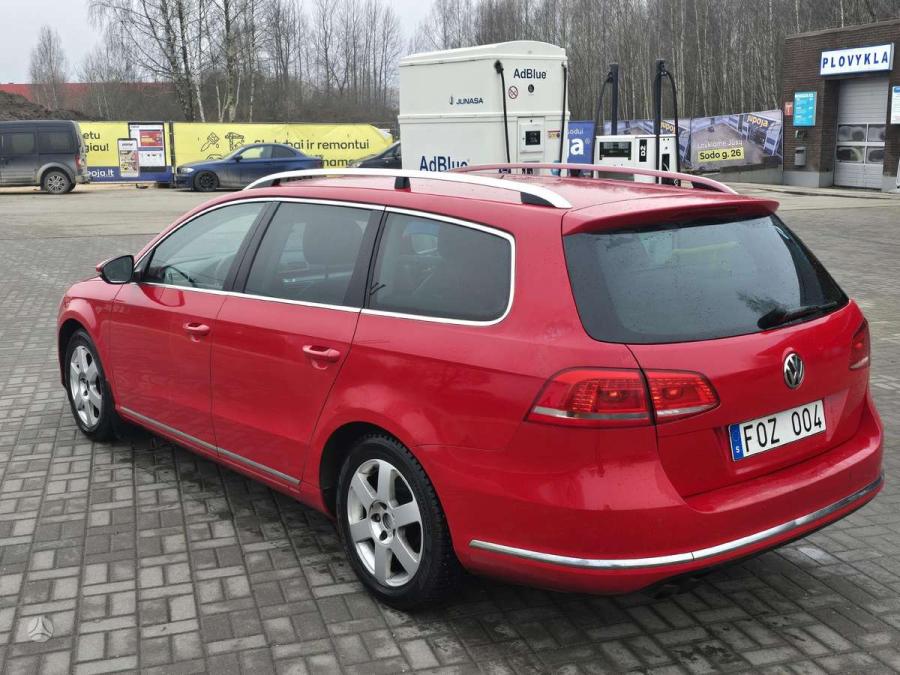 Sarkans Volkswagen Passat 2011 Šauļi, ar dzinēja tilpumu 1.97 L un nobraukumu 370 tūkst. km par 3250 €, foto 6 vietnē AUTOMOTO.COM.LV
