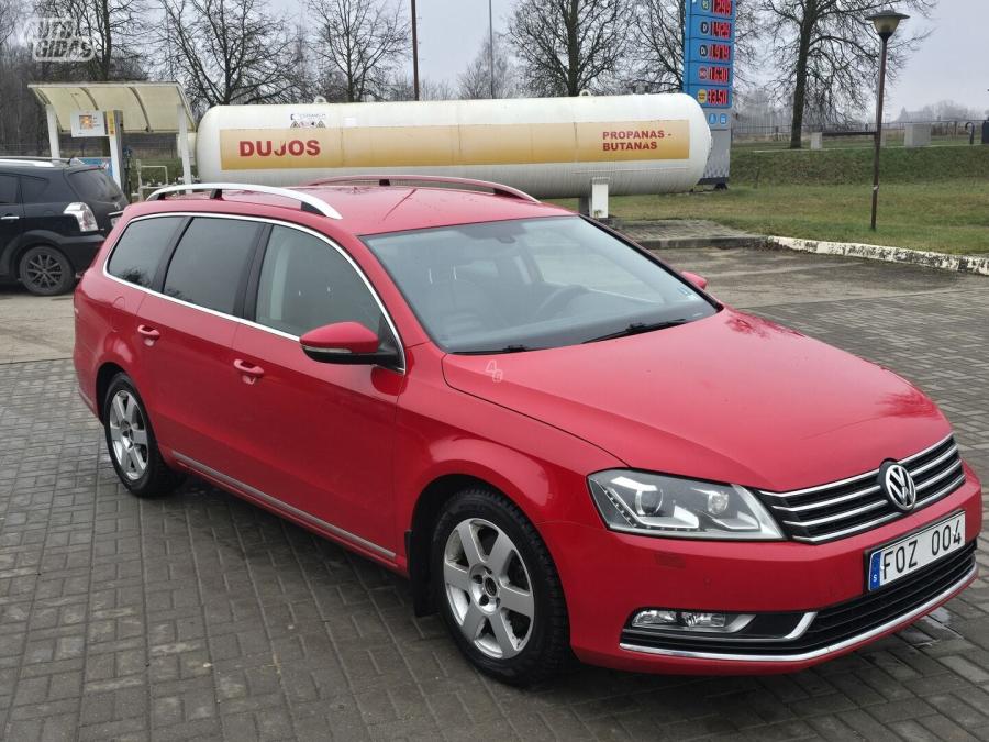 Sarkans Volkswagen Passat 2011 Šauļi, ar dzinēja tilpumu 2.00 L un nobraukumu 370 tūkst. km par 3250 €, foto 3 vietnē AUTOMOTO.COM.LV