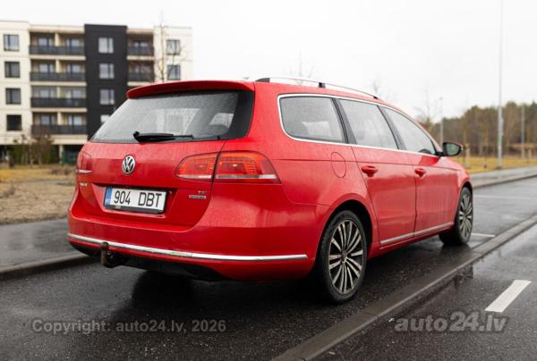 Sarkans Volkswagen Passat 2011 Tallina, ar dzinēja tilpumu 1.40 L un nobraukumu 0 tūkst. km par 2499 €, foto 5 vietnē AUTOMOTO.COM.LV