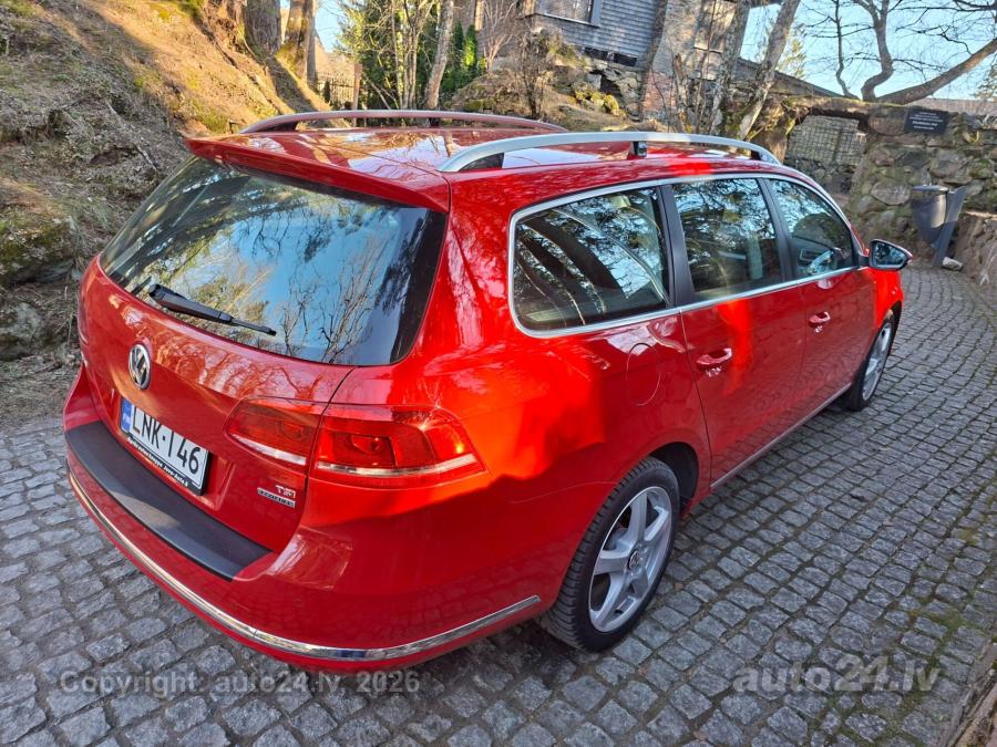 Red Volkswagen Passat 2011 in Tallinn, with an engine capacity of 1.40 L and mileage of 260 thousand km for 4900 €, photo 3 on AUTOMOTO.COM.LV