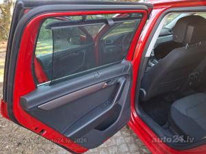 Red Volkswagen Passat 2011 in Tallinn, with an engine capacity of 1.40 L and mileage of 260 thousand km for 4900 €, photo 9 on AUTOMOTO.COM.LV