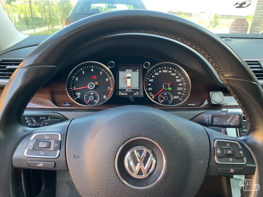 Red Volkswagen Passat 2011 in Vilnius, with an engine capacity of 1.80 L and mileage of 235 thousand km for 4350 €, photo 16 on AUTOMOTO.COM.LV