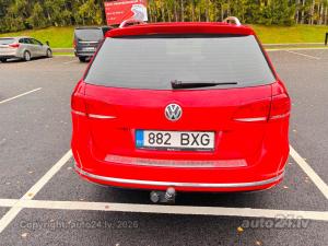 Red Volkswagen Passat 2011 in Tallinn, with an engine capacity of 1.40 L and mileage of 261 thousand km for 3500 €, photo 15 on AUTOMOTO.COM.LV