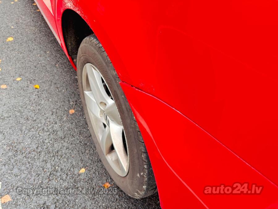 Red Volkswagen Passat 2011 in Tallinn, with an engine capacity of 1.40 L and mileage of 261 thousand km for 3500 €, photo 18 on AUTOMOTO.COM.LV