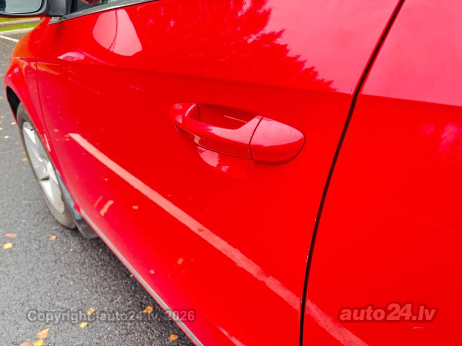 Red Volkswagen Passat 2011 in Tallinn, with an engine capacity of 1.40 L and mileage of 261 thousand km for 3500 €, photo 20 on AUTOMOTO.COM.LV
