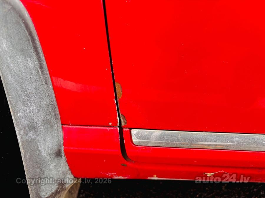 Red Volkswagen Passat 2011 in Tallinn, with an engine capacity of 1.40 L and mileage of 261 thousand km for 3500 €, photo 21 on AUTOMOTO.COM.LV