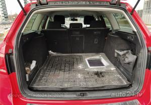 Red Volkswagen Passat 2011 in Tallinn, with an engine capacity of 1.40 L and mileage of 261 thousand km for 3500 €, photo 22 on AUTOMOTO.COM.LV